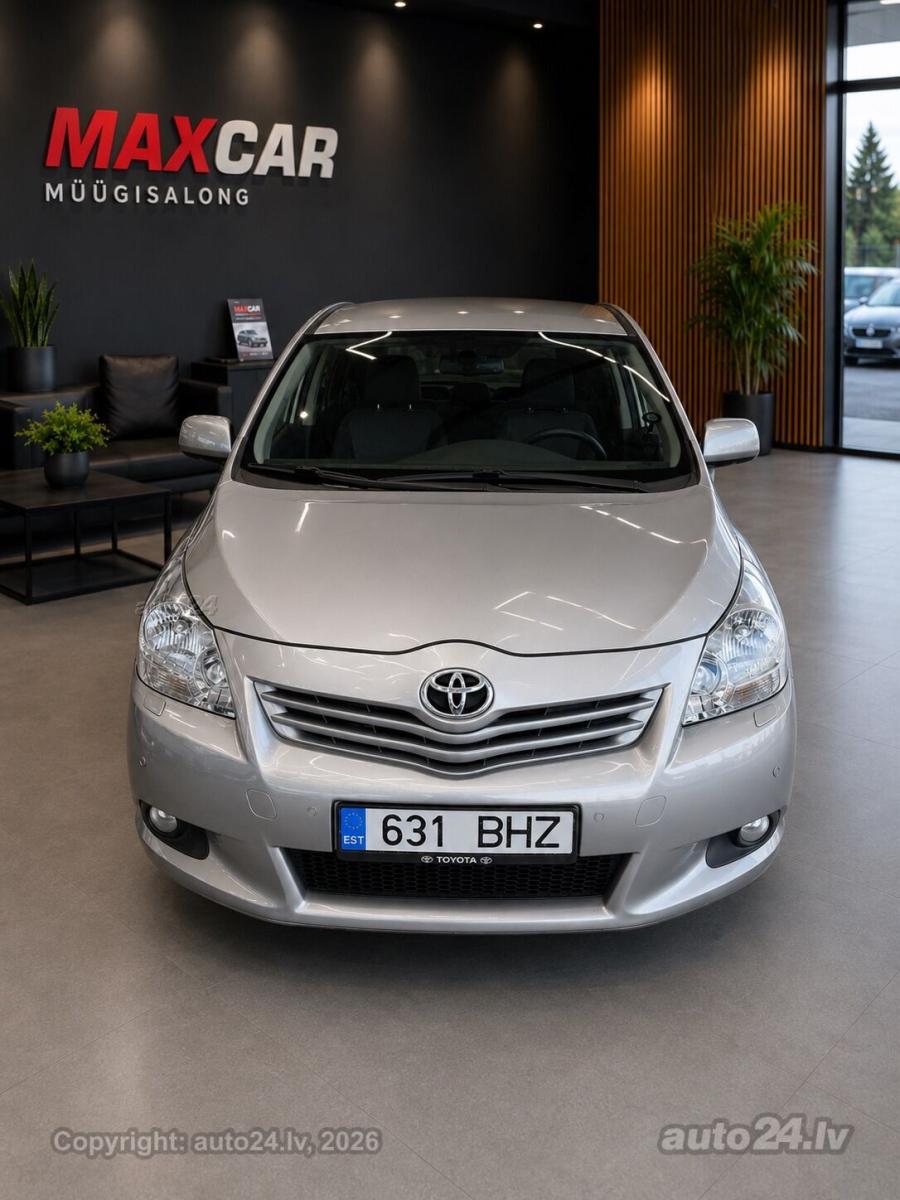 Blue Toyota Verso 2010 in Tallinn, with an engine capacity of 2.20 L and mileage of 232 thousand km for 3999 €, photo 3 on AUTOMOTO.COM.LV