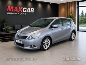 Blue Toyota Verso 2010 in Tallinn, with an engine capacity of 2.20 L and mileage of 232 thousand km for 3999 €, photo 4 on AUTOMOTO.COM.LV