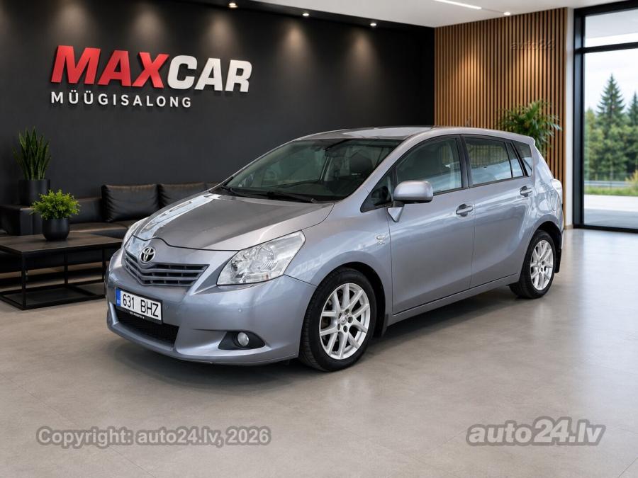Blue Toyota Verso 2010 in Tallinn, with an engine capacity of 2.20 L and mileage of 232 thousand km for 3999 €, photo 4 on AUTOMOTO.COM.LV