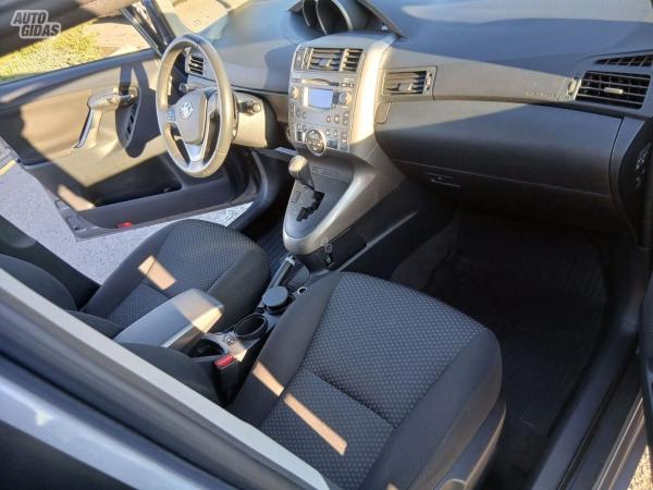 Тойота Версо 2010 в Каунас на AUTOMOTO.COM.LV Синий Тойота Версо 2010 в Каунас, объемом двигателя 1.80 л и пробегом 207 тыс. км за 5600 €, фото 7 на AUTOMOTO.COM.LV