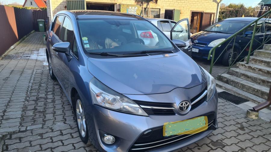 Zils Toyota Verso 2013 Vilkaviškis, ar dzinēja tilpumu 2.00 L un nobraukumu 256 tūkst. km par 6500 €, foto 1 vietnē AUTOMOTO.COM.LV