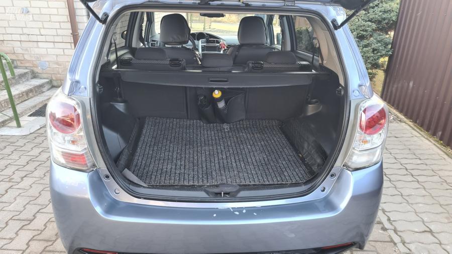 Zils Toyota Verso 2013 Vilkaviškis, ar dzinēja tilpumu 2.00 L un nobraukumu 256 tūkst. km par 6500 €, foto 6 vietnē AUTOMOTO.COM.LV