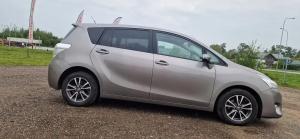 Brown Toyota Verso 2015 in Daugavpils, with an engine capacity of 1.60 L and mileage of 210 thousand km for 6650 €, photo 7 on AUTOMOTO.COM.LV