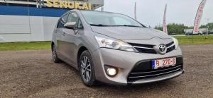 Brown Toyota Verso 2015 in Daugavpils, with an engine capacity of 1.60 L and mileage of 210 thousand km for 6650 €, photo 8 on AUTOMOTO.COM.LV