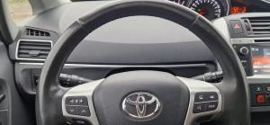 Brown Toyota Verso 2015 in Daugavpils, with an engine capacity of 1.60 L and mileage of 210 thousand km for 6650 €, photo 14 on AUTOMOTO.COM.LV