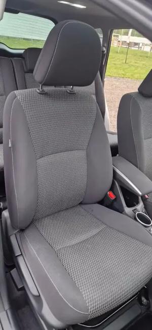 Brown Toyota Verso 2015 in Daugavpils, with an engine capacity of 1.60 L and mileage of 210 thousand km for 6650 €, photo 23 on AUTOMOTO.COM.LV