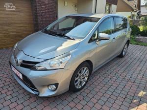 Brūns Toyota Verso 2013 Širvintos, ar dzinēja tilpumu 2.00 L un nobraukumu 249 tūkst. km par 5700 €, foto  vietnē AUTOMOTO.COM.LV