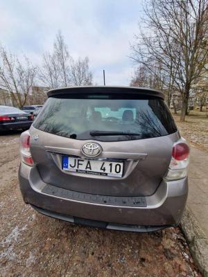 Brūns Toyota Verso 2014 Viļņa, ar dzinēja tilpumu 2.23 L un nobraukumu 229 tūkst. km par 8400 €, foto 4 vietnē AUTOMOTO.COM.LV