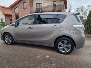 Brown Toyota Verso 2014 in Taurage, with an engine capacity of 1.60 L and mileage of 170 thousand km for 6200 €, photo 5 on AUTOMOTO.COM.LV