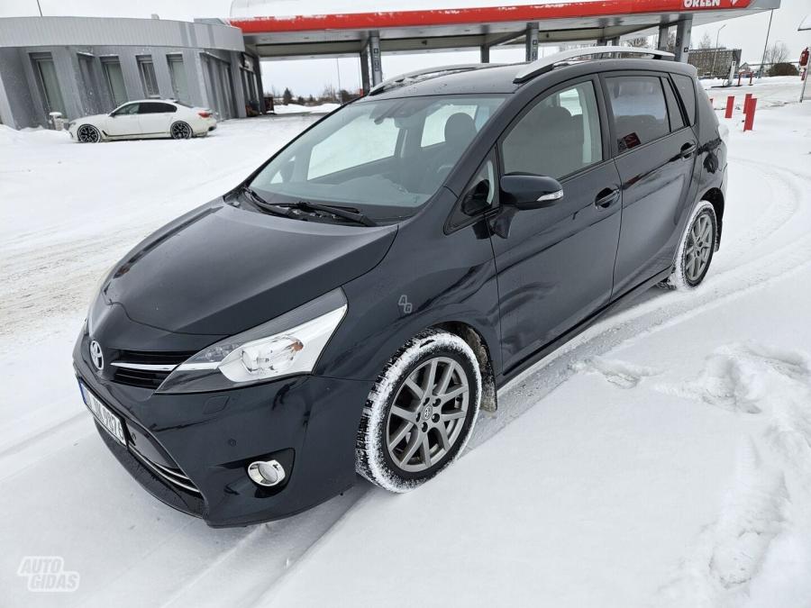 Brūns Toyota Verso 2014 Mažeikiai, ar dzinēja tilpumu 2.20 L un nobraukumu 273 tūkst. km par 5650 €, foto 1 vietnē AUTOMOTO.COM.LV