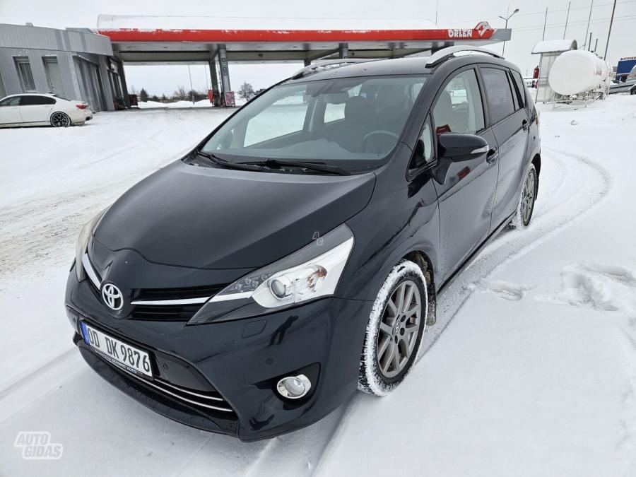 Brūns Toyota Verso 2014 Mažeikiai, ar dzinēja tilpumu 2.20 L un nobraukumu 273 tūkst. km par 5650 €, foto 2 vietnē AUTOMOTO.COM.LV