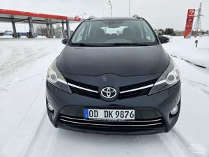 Brūns Toyota Verso 2014 Mažeikiai, ar dzinēja tilpumu 2.20 L un nobraukumu 273 tūkst. km par 5650 €, foto 4 vietnē AUTOMOTO.COM.LV