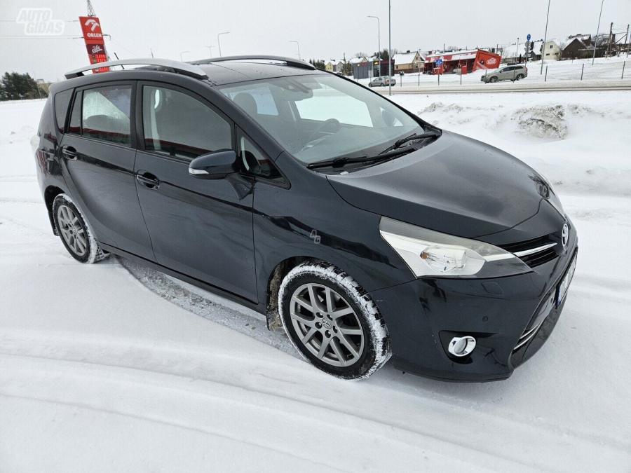 Brūns Toyota Verso 2014 Mažeikiai, ar dzinēja tilpumu 2.20 L un nobraukumu 273 tūkst. km par 5650 €, foto 7 vietnē AUTOMOTO.COM.LV
