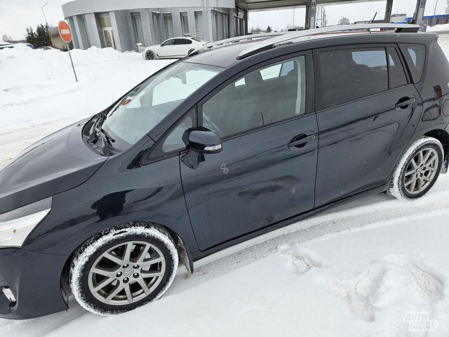 Brūns Toyota Verso 2014 Mažeikiai, ar dzinēja tilpumu 2.20 L un nobraukumu 273 tūkst. km par 5650 €, foto 15 vietnē AUTOMOTO.COM.LV