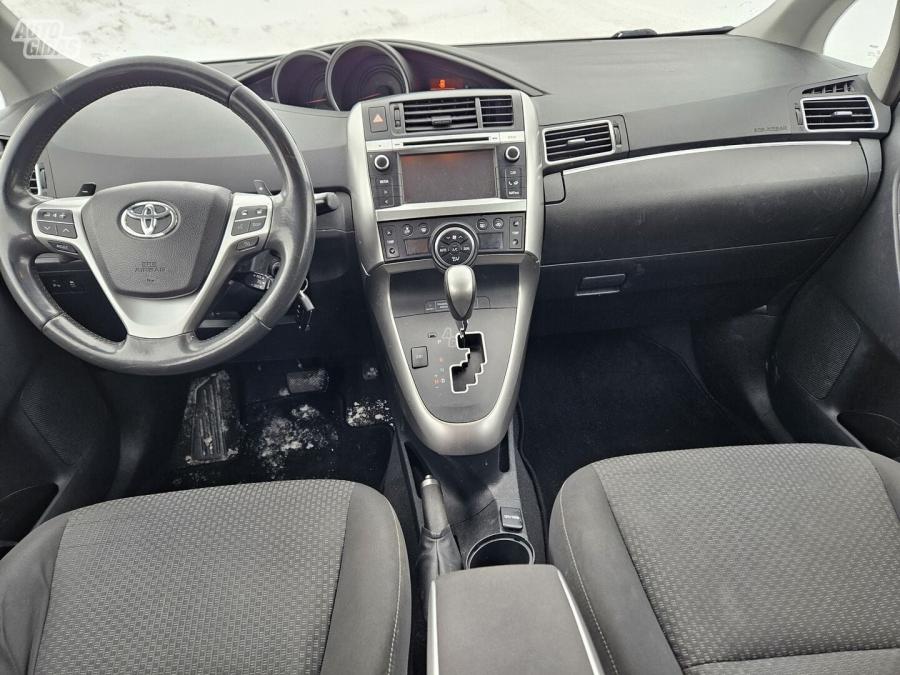 Brūns Toyota Verso 2014 Mažeikiai, ar dzinēja tilpumu 2.20 L un nobraukumu 273 tūkst. km par 5650 €, foto 18 vietnē AUTOMOTO.COM.LV