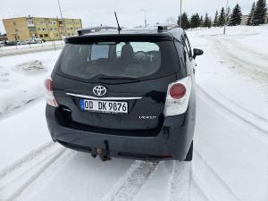 Brown Toyota Verso 2014 in Mazeikiai, with an engine capacity of 2.20 L and mileage of 272 thousand km for 5650 €, photo 11 on AUTOMOTO.COM.LV