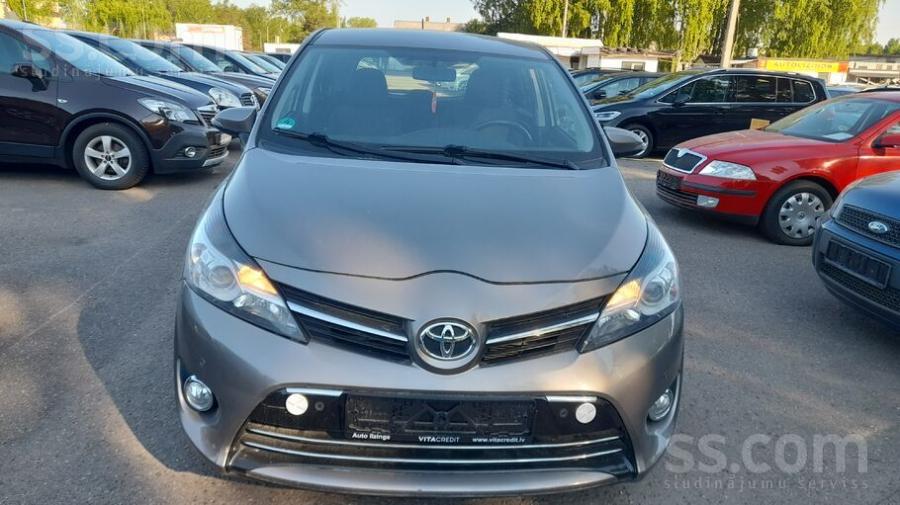 Brūns Toyota Verso 2014 Rīga, ar dzinēja tilpumu 1.60 L un nobraukumu 230 tūkst. km par 6700 €, foto 1 vietnē AUTOMOTO.COM.LV