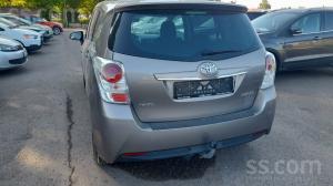 Brūns Toyota Verso 2014 Rīga, ar dzinēja tilpumu 1.60 L un nobraukumu 230 tūkst. km par 6700 €, foto 9 vietnē AUTOMOTO.COM.LV