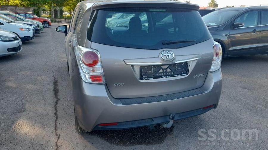 Brūns Toyota Verso 2014 Rīga, ar dzinēja tilpumu 1.60 L un nobraukumu 230 tūkst. km par 6700 €, foto 9 vietnē AUTOMOTO.COM.LV