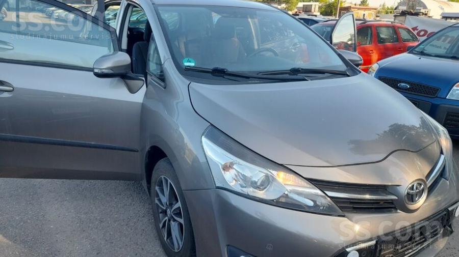 Brūns Toyota Verso 2014 Rīga, ar dzinēja tilpumu 1.60 L un nobraukumu 230 tūkst. km par 6700 €, foto 30 vietnē AUTOMOTO.COM.LV