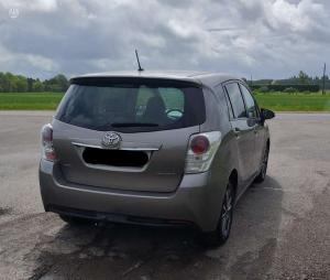 Brūns Toyota Verso 2014 Širvintos, ar dzinēja tilpumu 1.60 L un nobraukumu 233 tūkst. km par 4800 €, foto 3 vietnē AUTOMOTO.COM.LV