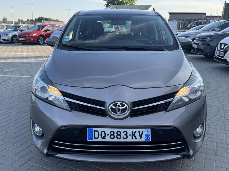 Brūns Toyota Verso 2015 Tauragė, ar dzinēja tilpumu 1.60 L un nobraukumu 248 tūkst. km par 5500 €, foto 3 vietnē AUTOMOTO.COM.LV