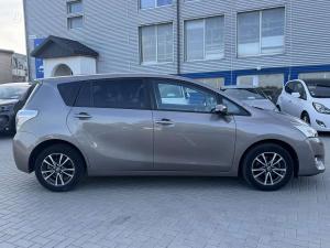 Brūns Toyota Verso 2015 Tauragė, ar dzinēja tilpumu 1.60 L un nobraukumu 248 tūkst. km par 5500 €, foto 5 vietnē AUTOMOTO.COM.LV