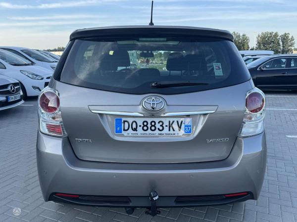 Brūns Toyota Verso 2015 Tauragė, ar dzinēja tilpumu 1.60 L un nobraukumu 248 tūkst. km par 5500 €, foto 6 vietnē AUTOMOTO.COM.LV