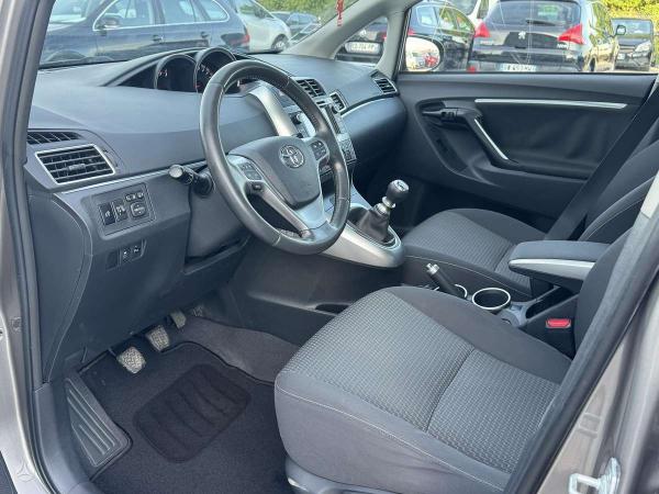 Brūns Toyota Verso 2015 Tauragė, ar dzinēja tilpumu 1.60 L un nobraukumu 248 tūkst. km par 5500 €, foto 8 vietnē AUTOMOTO.COM.LV