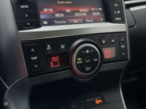 Brūns Toyota Verso 2015 Viļņa, ar dzinēja tilpumu 1.60 L un nobraukumu 257 tūkst. km par 4900 €, foto 17 vietnē AUTOMOTO.COM.LV