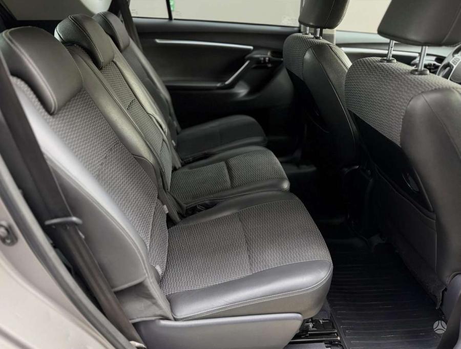 Brūns Toyota Verso 2015 Viļņa, ar dzinēja tilpumu 1.60 L un nobraukumu 257 tūkst. km par 4900 €, foto 20 vietnē AUTOMOTO.COM.LV