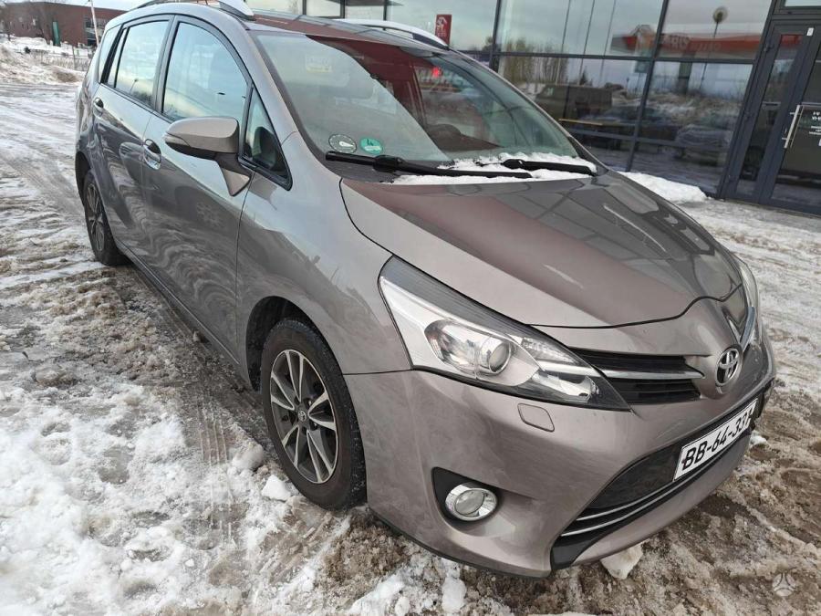 Brūns Toyota Verso 2016 Klaipėda, ar dzinēja tilpumu 1.60 L un nobraukumu 258 tūkst. km par 4990 €, foto 8 vietnē AUTOMOTO.COM.LV