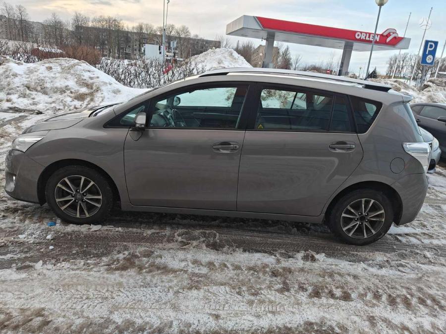 Brūns Toyota Verso 2016 Klaipėda, ar dzinēja tilpumu 1.60 L un nobraukumu 258 tūkst. km par 4990 €, foto 12 vietnē AUTOMOTO.COM.LV