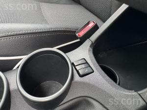 Brown Toyota Verso 2017 in Riga, with an engine capacity of 1.80 L and mileage of 138 thousand km for 12200 €, photo 15 on AUTOMOTO.COM.LV