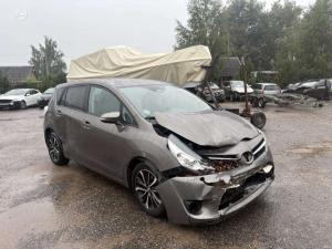 Коричневый Тойота Версо 2018 в Радвилишкис, объемом двигателя 1.80 л и пробегом 254 тыс. км за 6750 €, фото 3 на AUTOMOTO.COM.LV