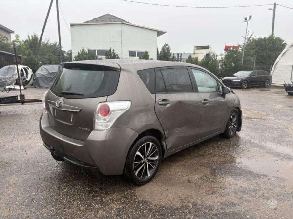 Brūns Toyota Verso 2018 Radviliškis, ar dzinēja tilpumu 1.80 L un nobraukumu 254 tūkst. km par 6750 €, foto 5 vietnē AUTOMOTO.COM.LV