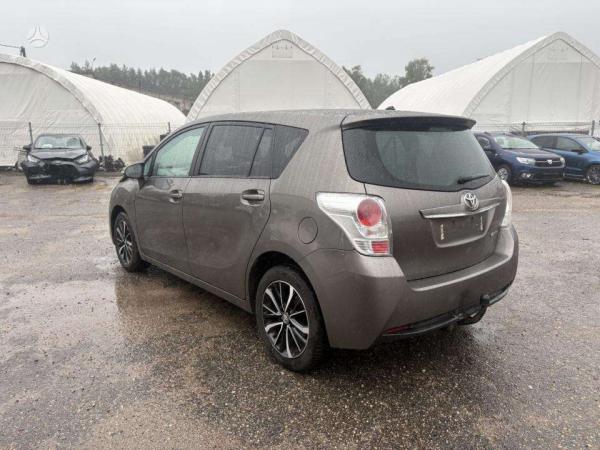 Brūns Toyota Verso 2018 Radviliškis, ar dzinēja tilpumu 1.80 L un nobraukumu 254 tūkst. km par 6750 €, foto 7 vietnē AUTOMOTO.COM.LV