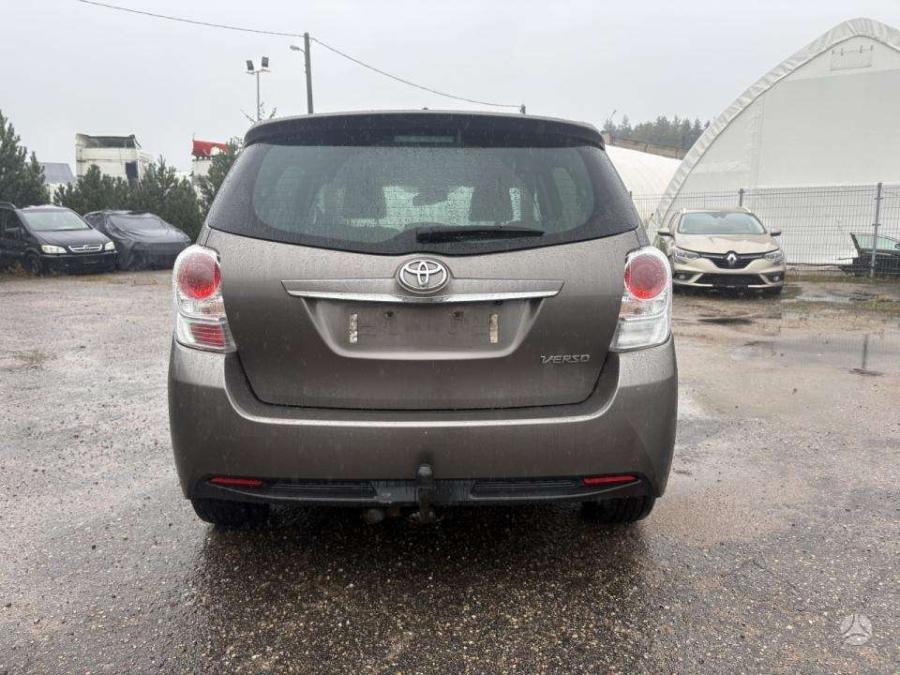 Brūns Toyota Verso 2018 Radviliškis, ar dzinēja tilpumu 1.80 L un nobraukumu 254 tūkst. km par 6450 €, foto 7 vietnē AUTOMOTO.COM.LV