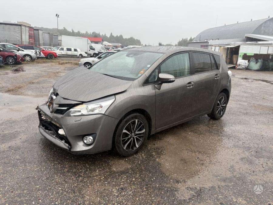 Brūns Toyota Verso 2018 Radviliškis, ar dzinēja tilpumu 1.80 L un nobraukumu 254 tūkst. km par 6250 €, foto 1 vietnē AUTOMOTO.COM.LV