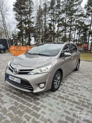 Brūns Toyota Verso 2014 Šauļi, ar dzinēja tilpumu 1.60 L un nobraukumu 209 tūkst. km par 6200 €, foto 4 vietnē AUTOMOTO.COM.LV