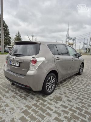 Brūns Toyota Verso 2014 Šauļi, ar dzinēja tilpumu 1.60 L un nobraukumu 209 tūkst. km par 6200 €, foto 5 vietnē AUTOMOTO.COM.LV