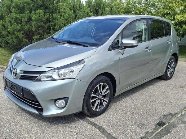 Zaļš Toyota Verso 2013 Ukmergė, ar dzinēja tilpumu 2.00 L un nobraukumu 232 tūkst. km par 5950 €, foto 1 vietnē AUTOMOTO.COM.LV
