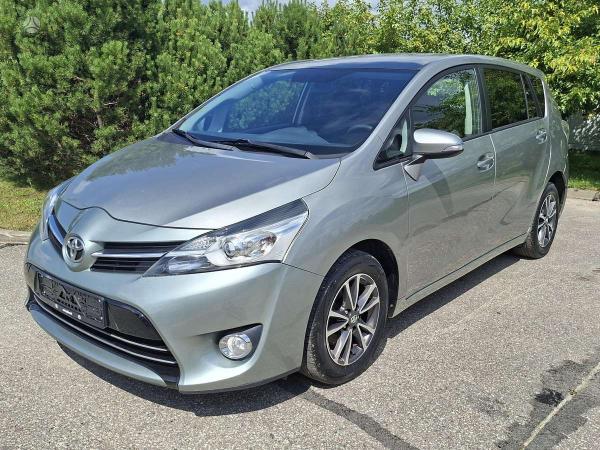 Zaļš Toyota Verso 2013 Ukmergė, ar dzinēja tilpumu 2.00 L un nobraukumu 233 tūkst. km par 5750 €, foto 1 vietnē AUTOMOTO.COM.LV