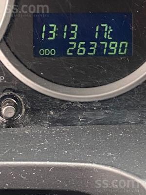 Pelēks Toyota Verso 2006 Rīga, ar dzinēja tilpumu 2.20 L un nobraukumu 263 tūkst. km par 2026 €, foto 3 vietnē AUTOMOTO.COM.LV