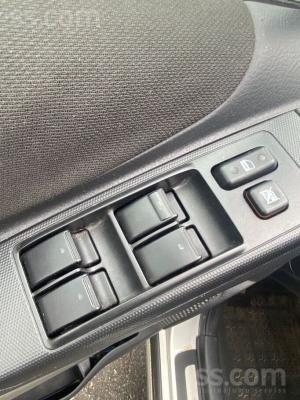 Pelēks Toyota Verso 2006 Rīga, ar dzinēja tilpumu 2.20 L un nobraukumu 263 tūkst. km par 2026 €, foto 7 vietnē AUTOMOTO.COM.LV