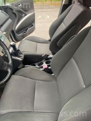 Pelēks Toyota Verso 2006 Rīga, ar dzinēja tilpumu 2.20 L un nobraukumu 263 tūkst. km par 2026 €, foto 8 vietnē AUTOMOTO.COM.LV