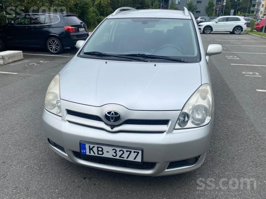 Pelēks Toyota Verso 2006 Rīga, ar dzinēja tilpumu 2.20 L un nobraukumu 263 tūkst. km par 2026 €, foto 10 vietnē AUTOMOTO.COM.LV