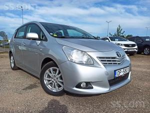 Pelēks Toyota Verso 2011 Daugavpils, ar dzinēja tilpumu 2.00 L un nobraukumu 0 tūkst. km par 5950 €, foto 3 vietnē AUTOMOTO.COM.LV