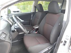Pelēks Toyota Verso 2011 Daugavpils, ar dzinēja tilpumu 2.00 L un nobraukumu 0 tūkst. km par 5950 €, foto 13 vietnē AUTOMOTO.COM.LV