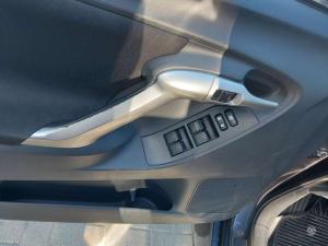 Pelēks Toyota Verso 2012 Šauļi, ar dzinēja tilpumu 2.00 L un nobraukumu 285 tūkst. km par 4950 €, foto 24 vietnē AUTOMOTO.COM.LV